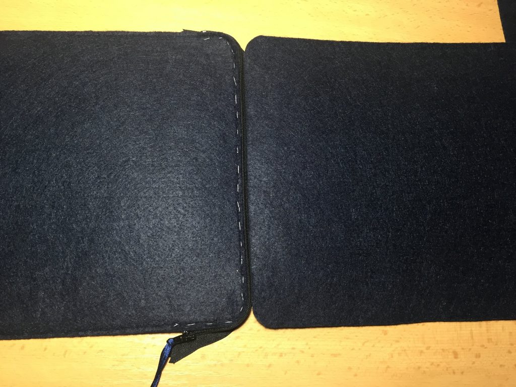 Datora mape no filca ar rāvējslēdzēju – Kremi